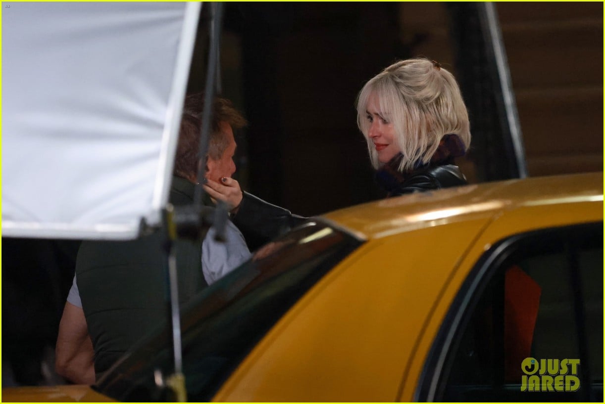 Dakota Johnson Goes Blonde to Film 'Daddio' with Sean Penn!: Photo ...
