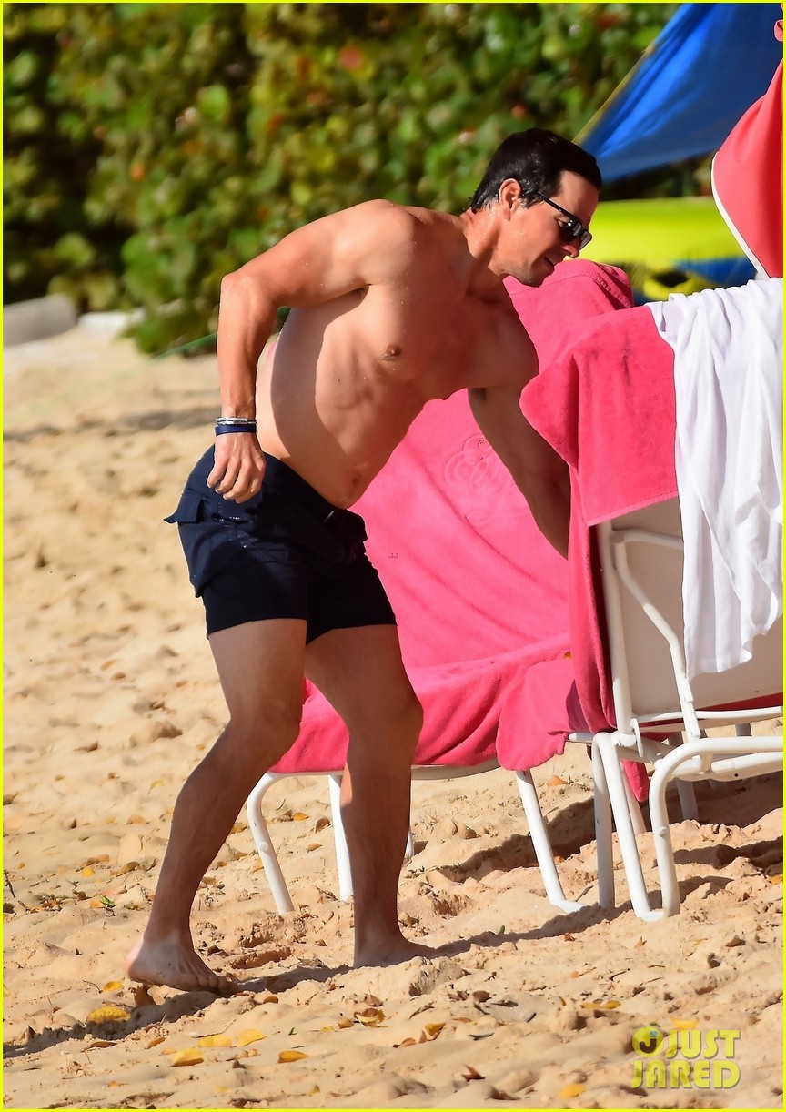 Mark Wahlberg & Wife Rhea Hit the Beach on Vacation in Barbados: Photo ...