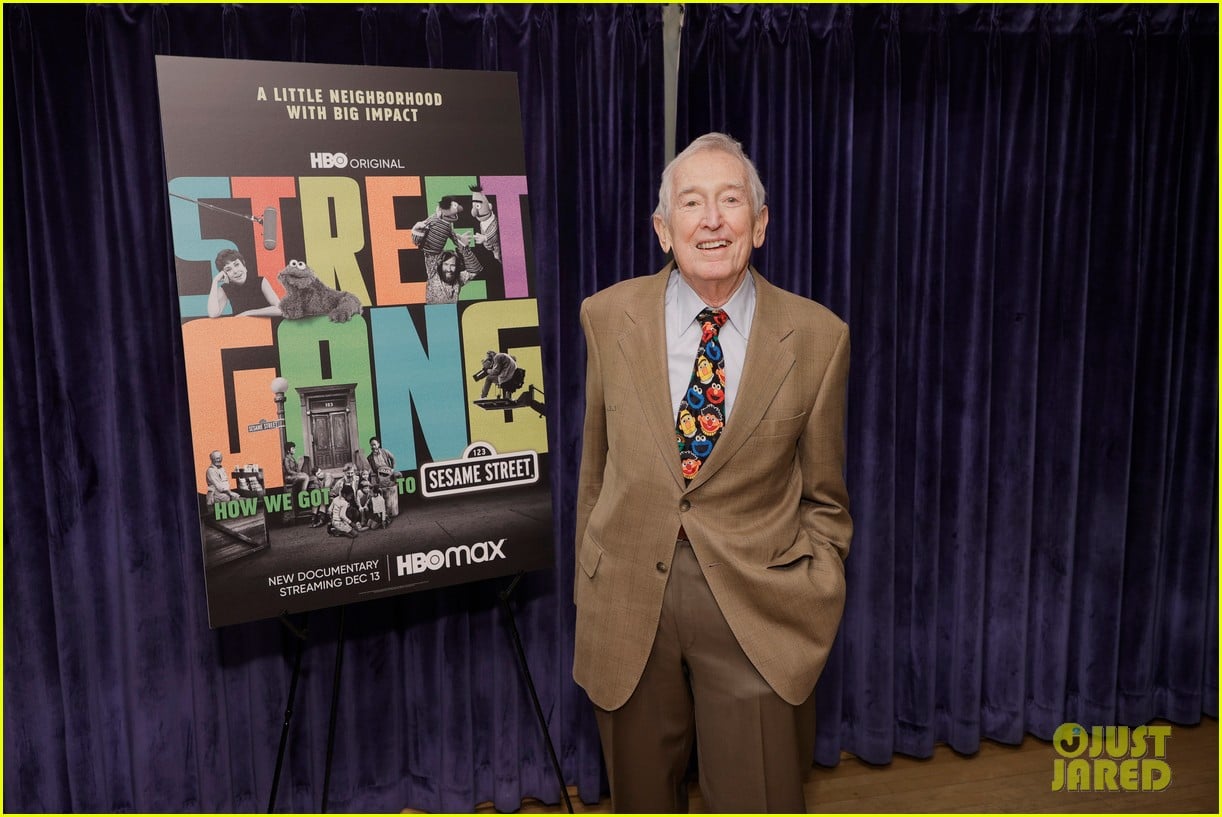'Sesame Street' Star Bob McGrath Passes Away at 90: Photo 4866400 ...
