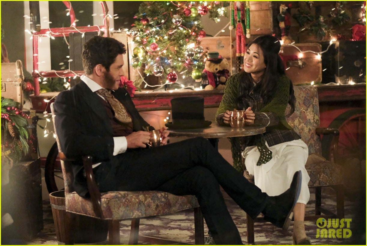 Liza Lapira Finds Herself In A Love Triangle With Neal Bledsoe & Nathan ...