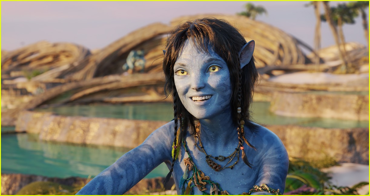 Why Are the Na'vi People Blue in 'Avatar'? James Cameron Explains the Surprising Reason: Photo ...
