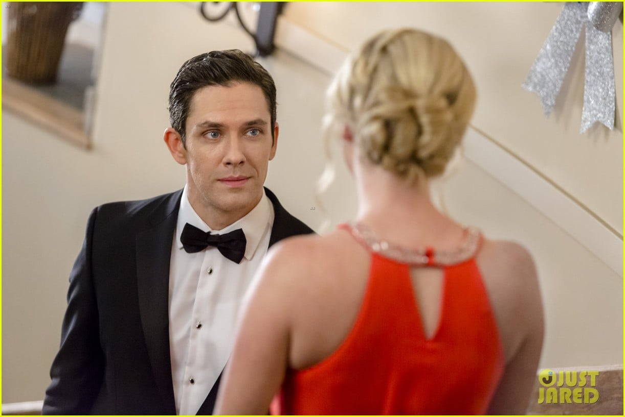 Here's How To Watch Neal Bledsoe's Hallmark Channel Movies - Times ...