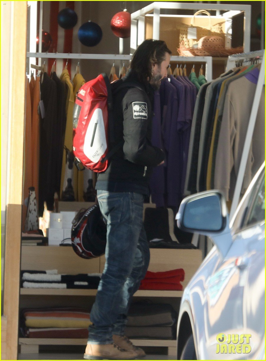 Keanu Reeves Rides His Motorcycle to Malibu to Do Some Holiday Shopping ...