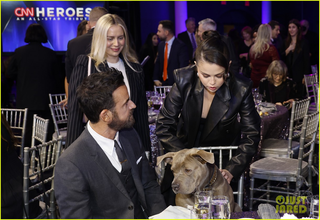 Selena Gomez Catches Up With Justin Theroux Inside 2022 CNN Heroes All Star Tribute Event ...