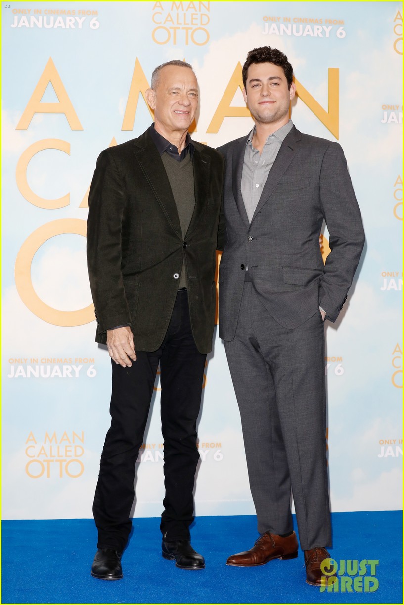 Tom Hanks & Son Truman Hanks Attend Photocall for Their New Movie 'A ...