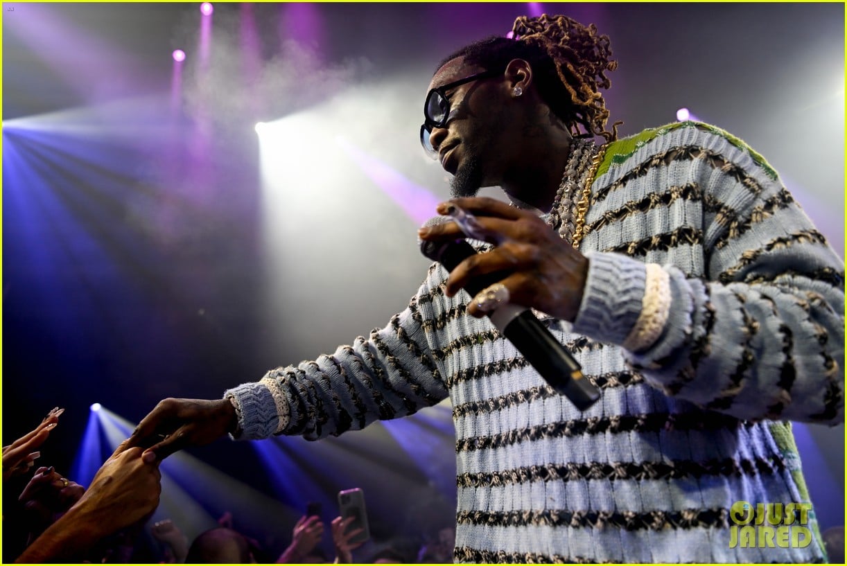 Cardi B & Offset Perform at New Year's Eve Bash in Miami!: Photo ...