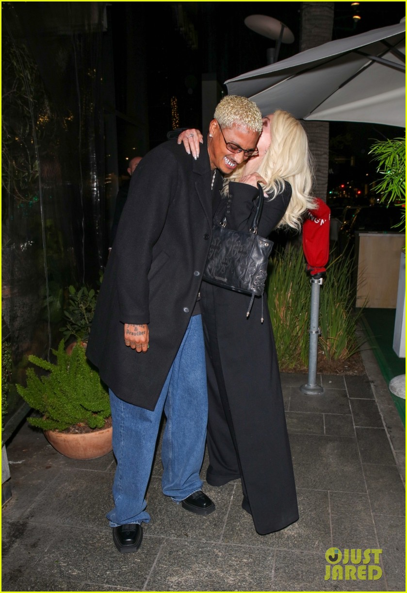 Cher Looks So in Love with Boyfriend Alexander 'A.E.' Edwards in New ...