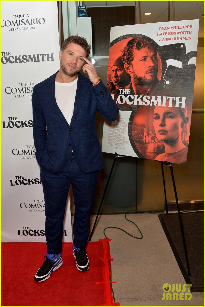 Lana Condor & Noah Centineo Support 'To All the Boys' Crew Member at ...