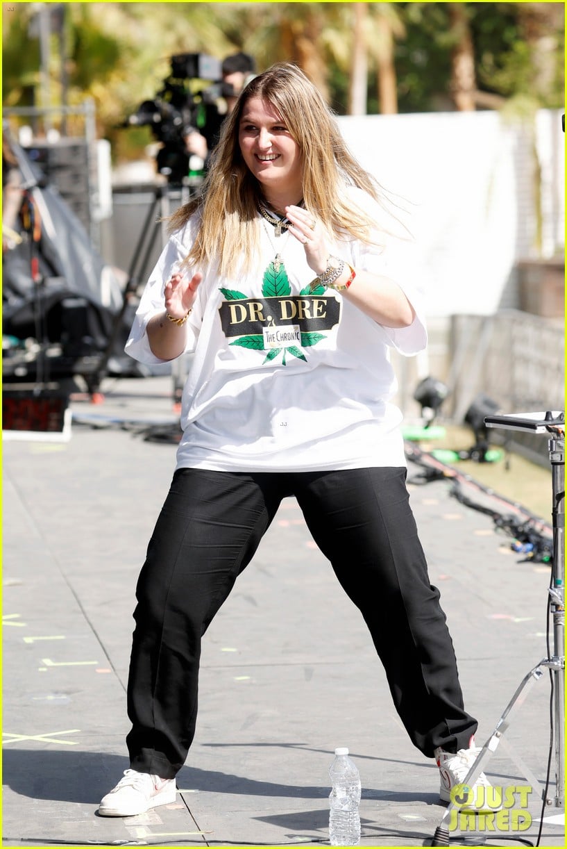 Who Sang 'Imagine' on CNN's New Year's Eve 2023 in Times Square? Meet ...