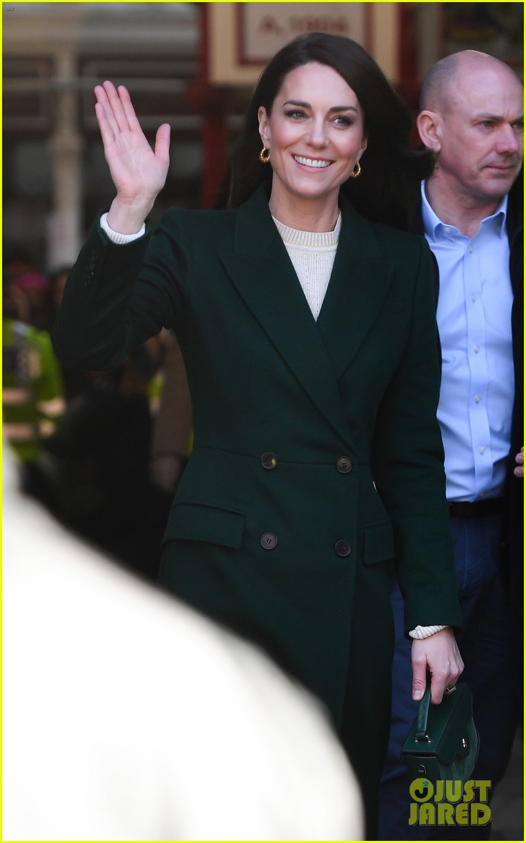 Kate Middleton Visits Leeds To Promote Her New 'Shaping Us' Campaign ...