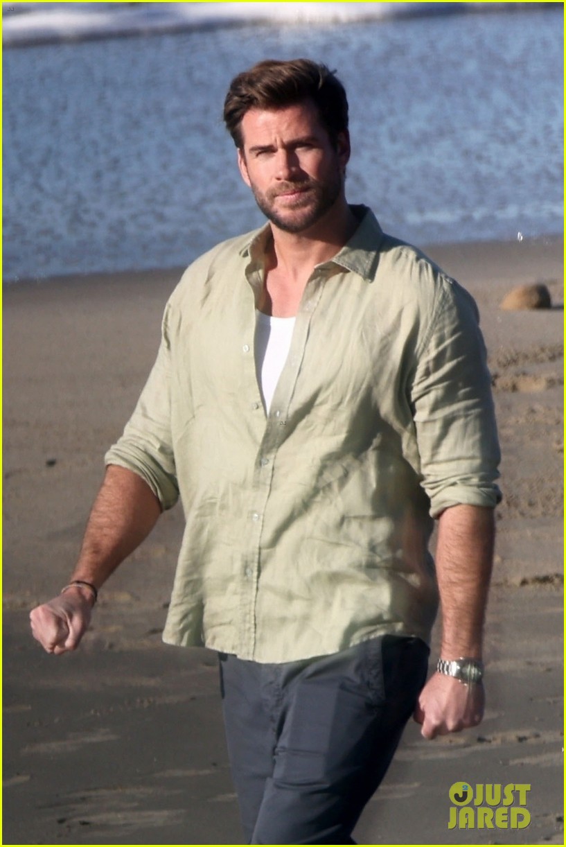 Liam Hemsworth Films New Netflix Movie 'Lonely Planet' with a Camel at ...