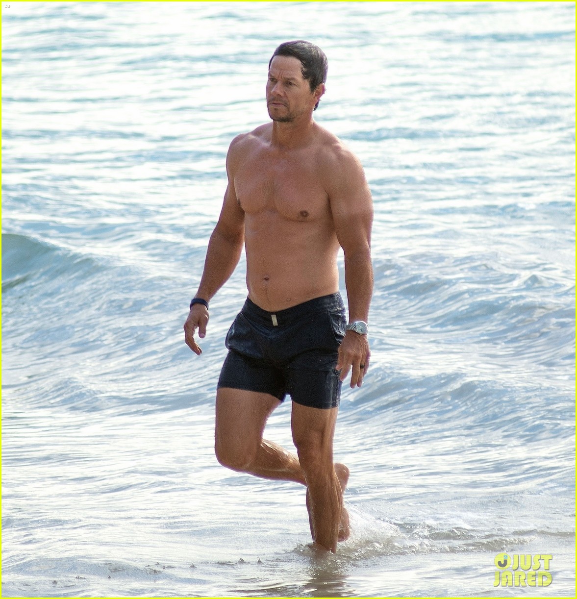 Mark Wahlberg Rings In 2023 With Another Day On the Beach: Photo ...