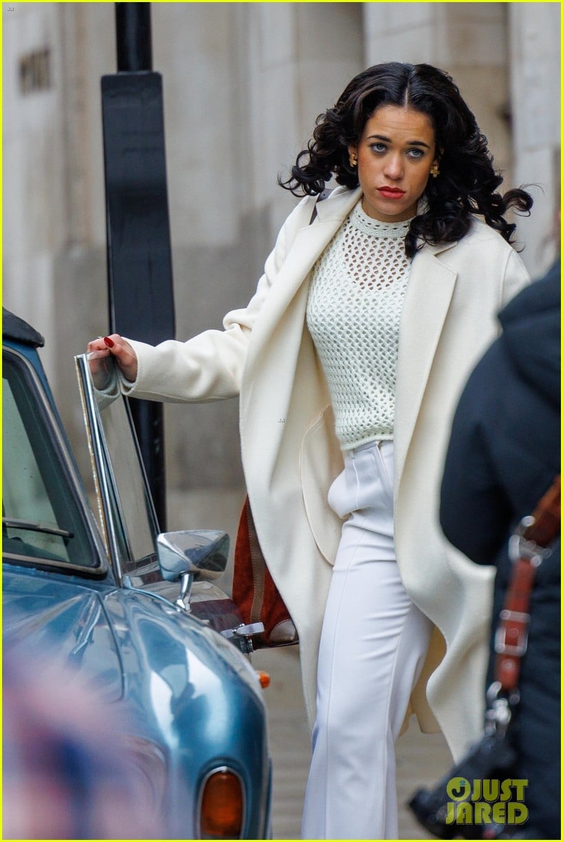 Kingsley Ben-Adir Gets Into Character as Bob Marley While Filming ...