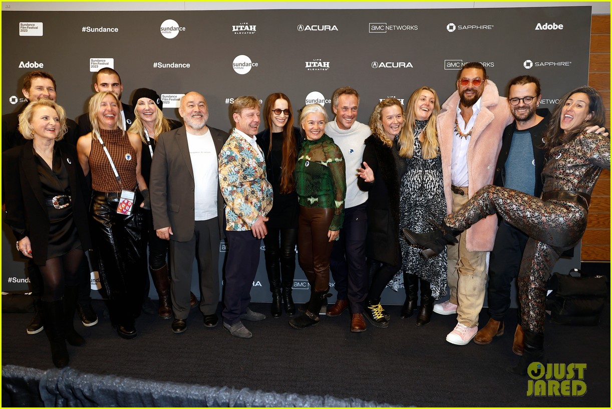 Jason Momoa Shares Big Hug with Director Matthieu Rytz at 'Deep Rising ...