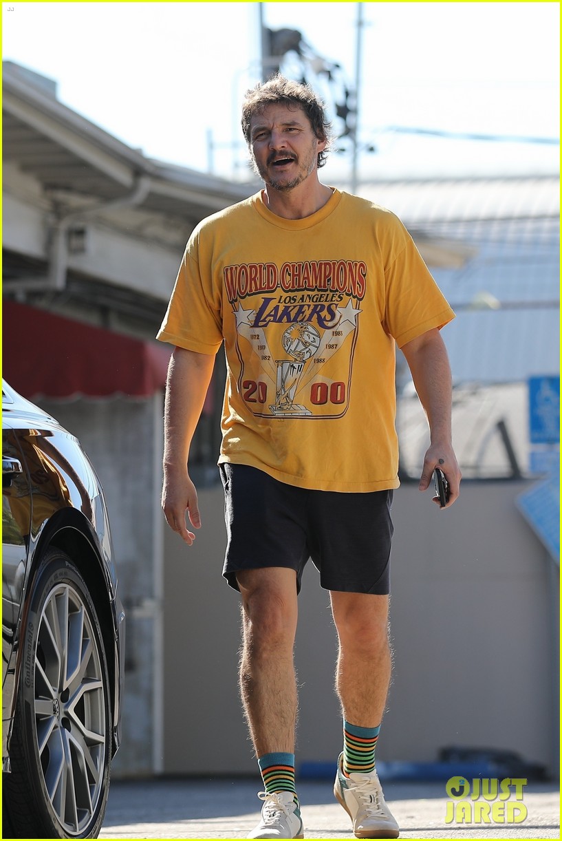 Pedro Pascal Hits the Gym After 'The Last of Us' Renewal News: Photo ...
