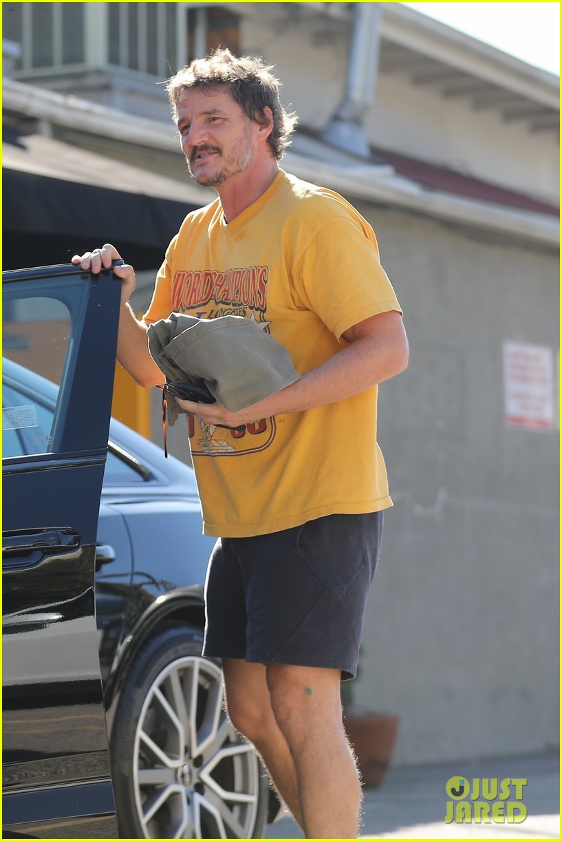 Pedro Pascal Hits the Gym After 'The Last of Us' Renewal News: Photo ...