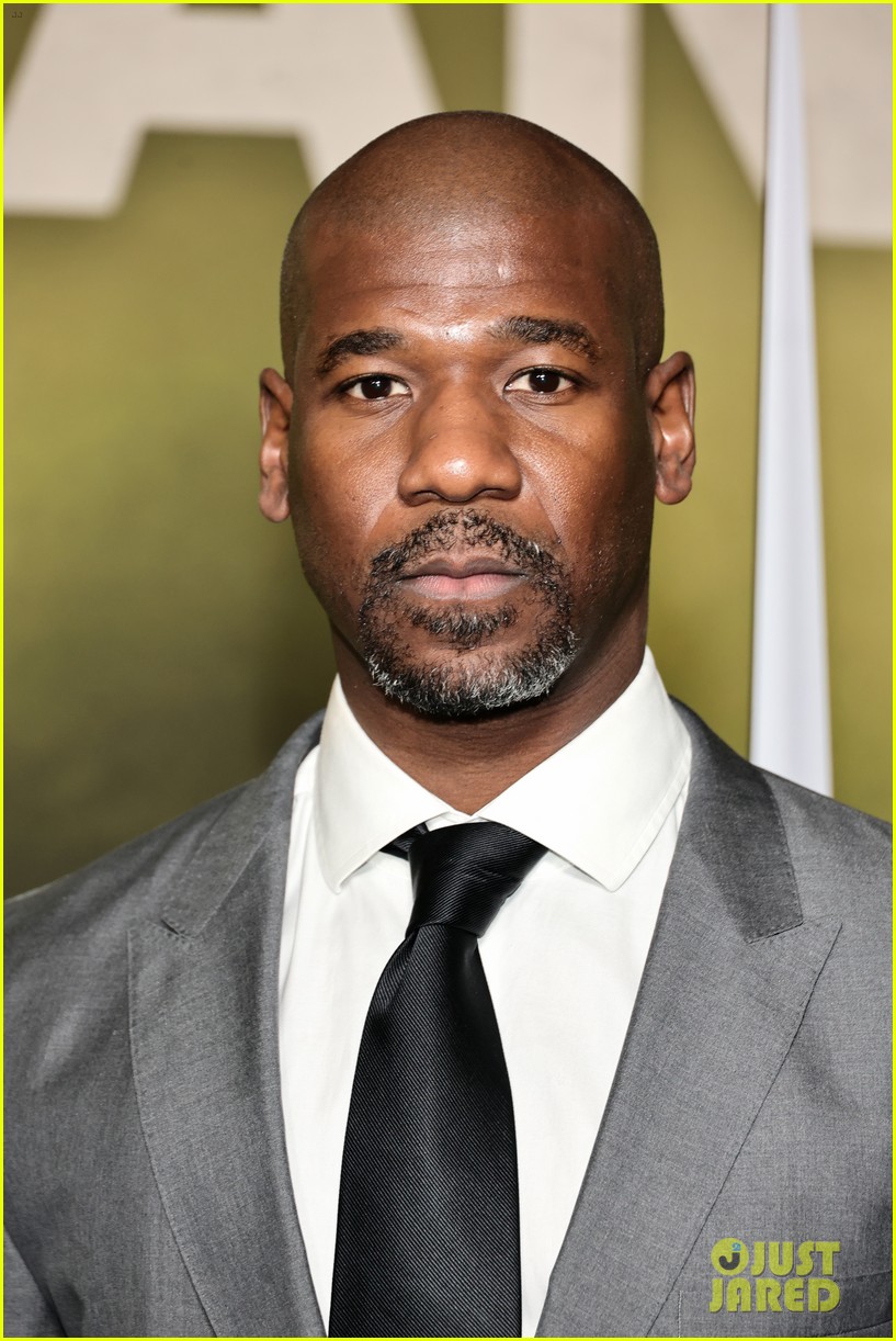 Gerard Butler & Morgan Brown Attend 'Plane' Screening: Photo 4880288 ...