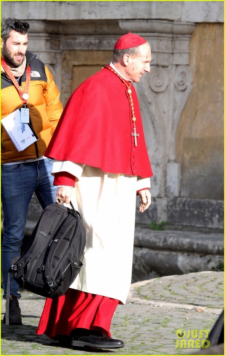 Ralph Fiennes Gets Into Character as Cardinal Lomeli on 'Conclave' Set ...