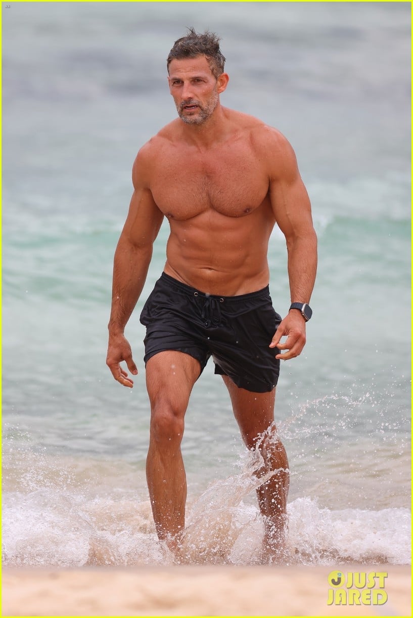 Australia's First Bachelor, Tim Robards, Looks So Fit at 40 - See New ...