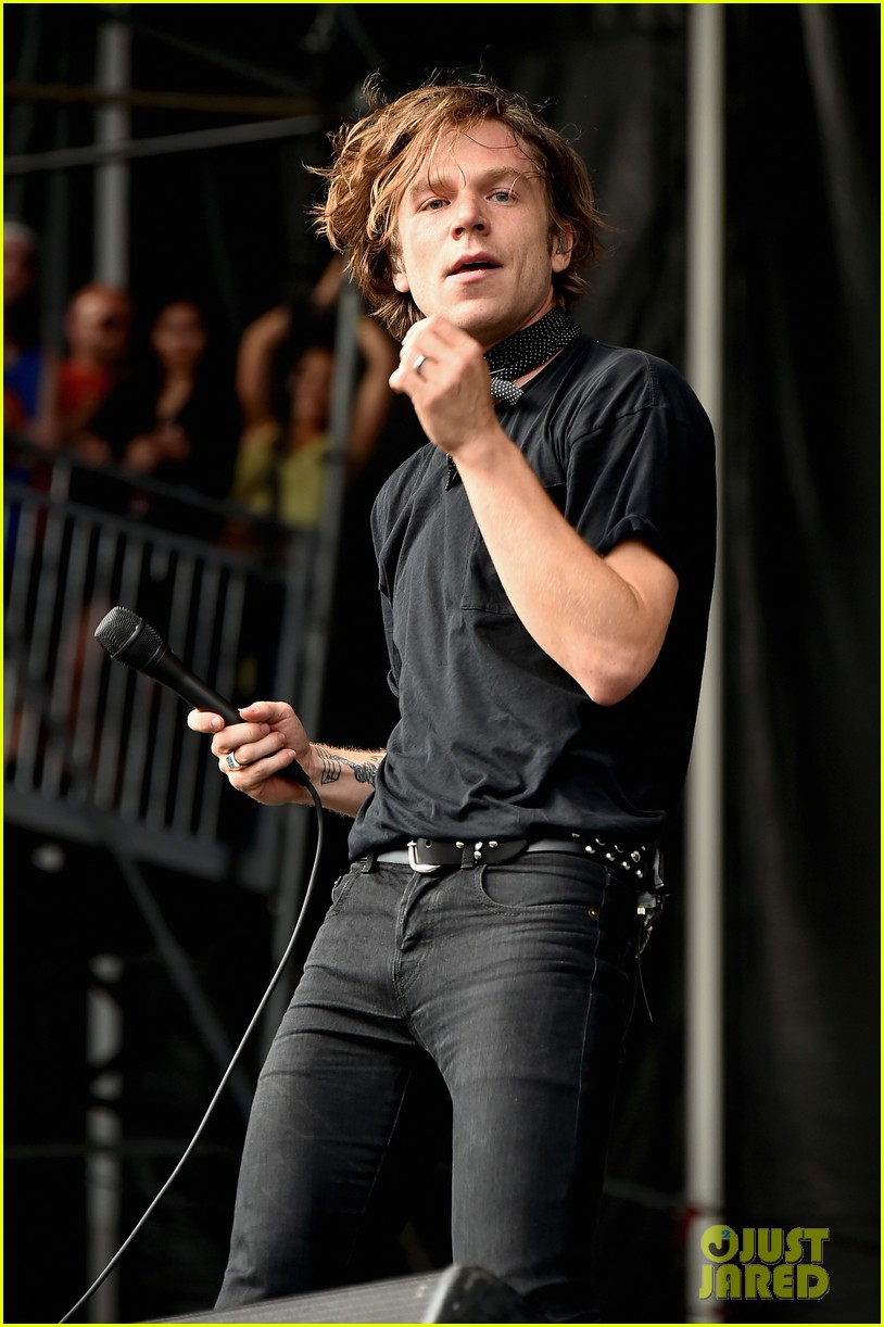 Cage the Elephant Lead Singer Matt Shultz Arrested on Felony Possession of Firearm: Photo ...