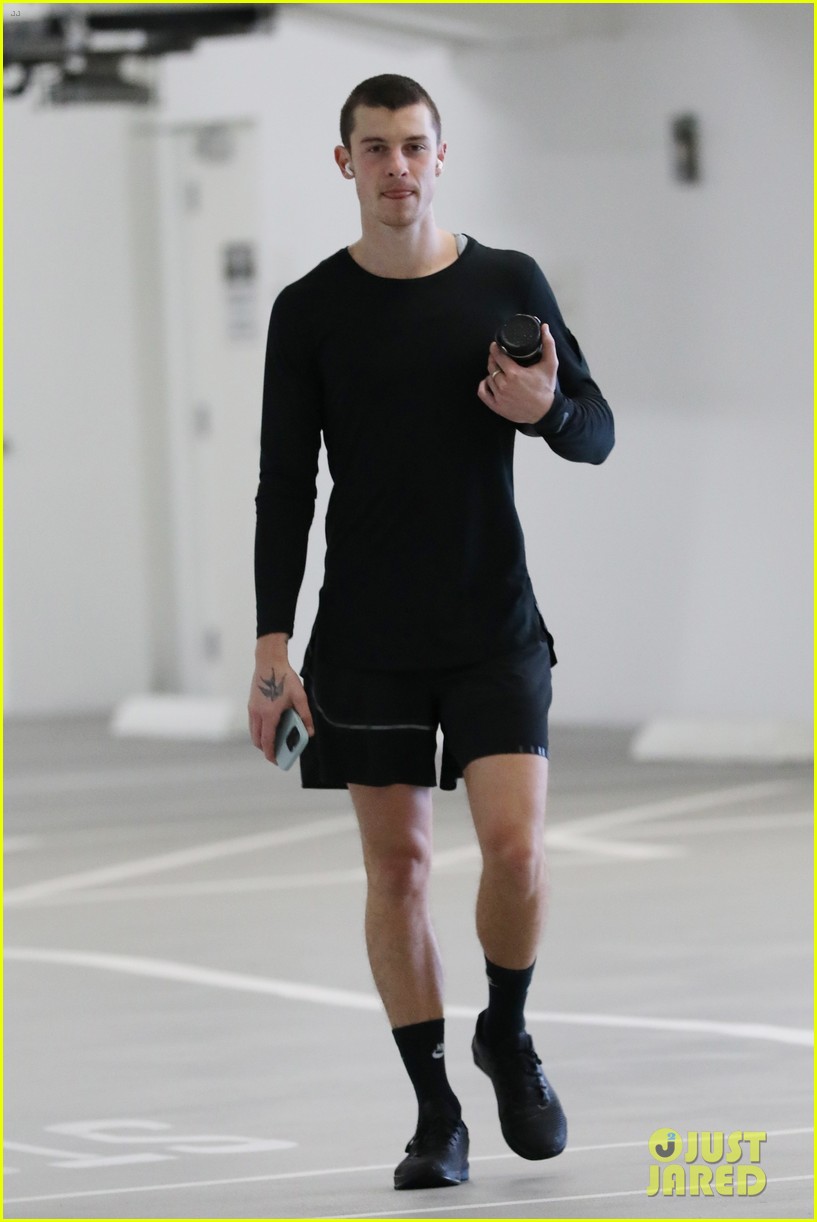 Shawn Mendes Shows Off His New Buzz Cut While Hitting the Gym: Photo ...