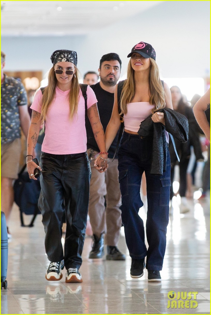 Chrishell Stause Holds Hands with Partner G-Flip While Arriving in ...