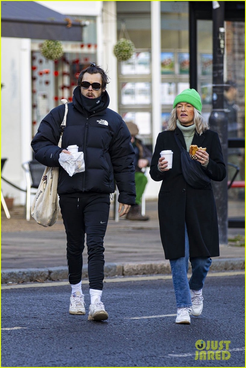 Harry Styles Spotted With a Longtime Friend During a Day Out in London ...
