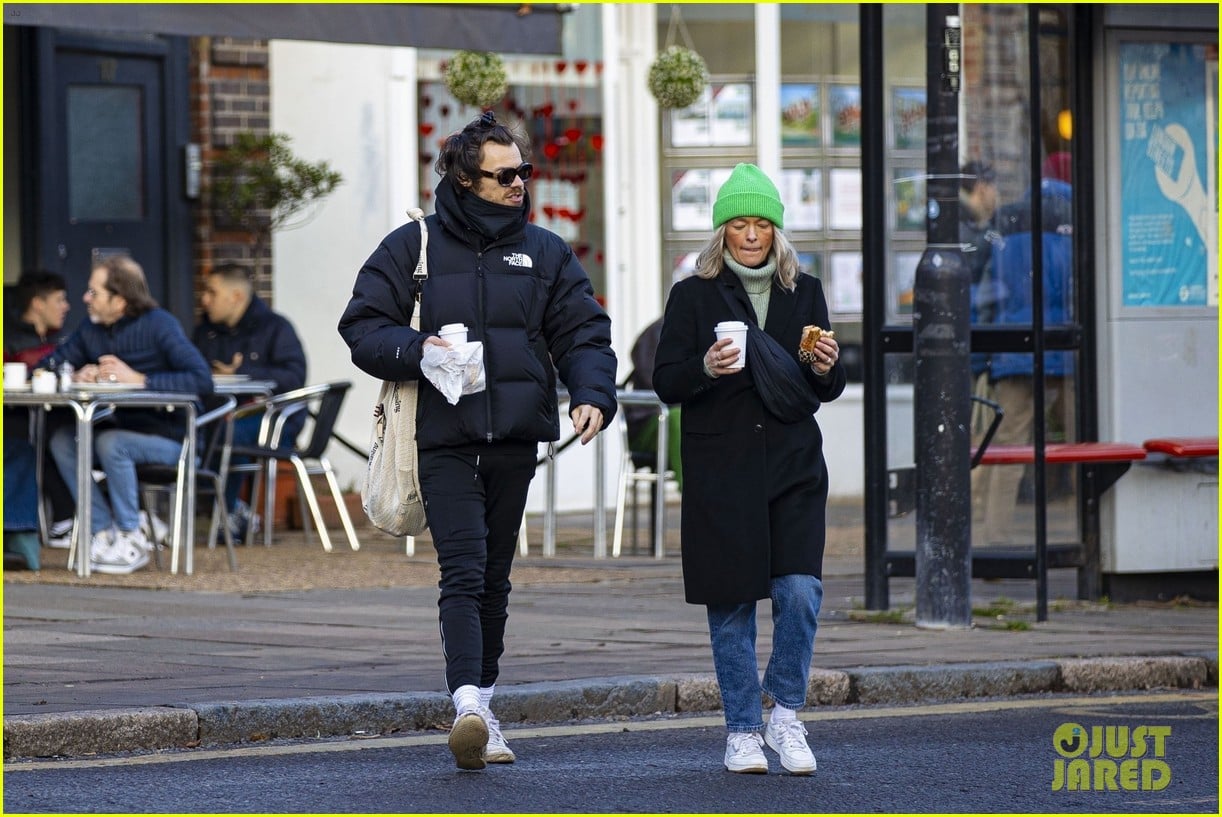 Harry Styles Spotted With a Longtime Friend During a Day Out in London ...