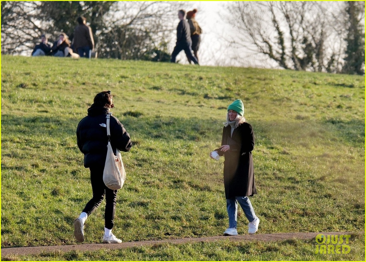 Harry Styles Spotted With a Longtime Friend During a Day Out in London ...