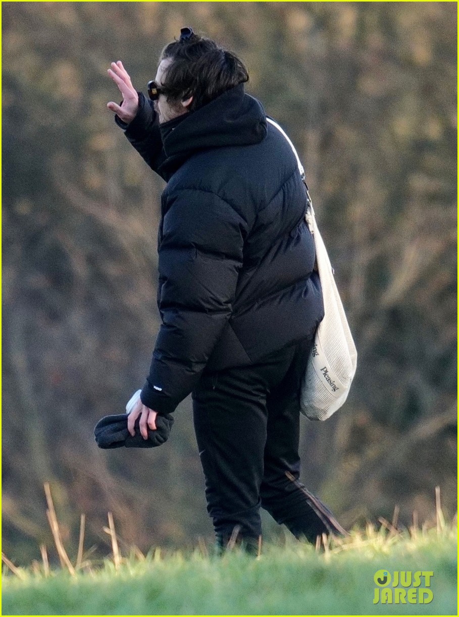 Harry Styles Spotted With a Longtime Friend During a Day Out in London ...