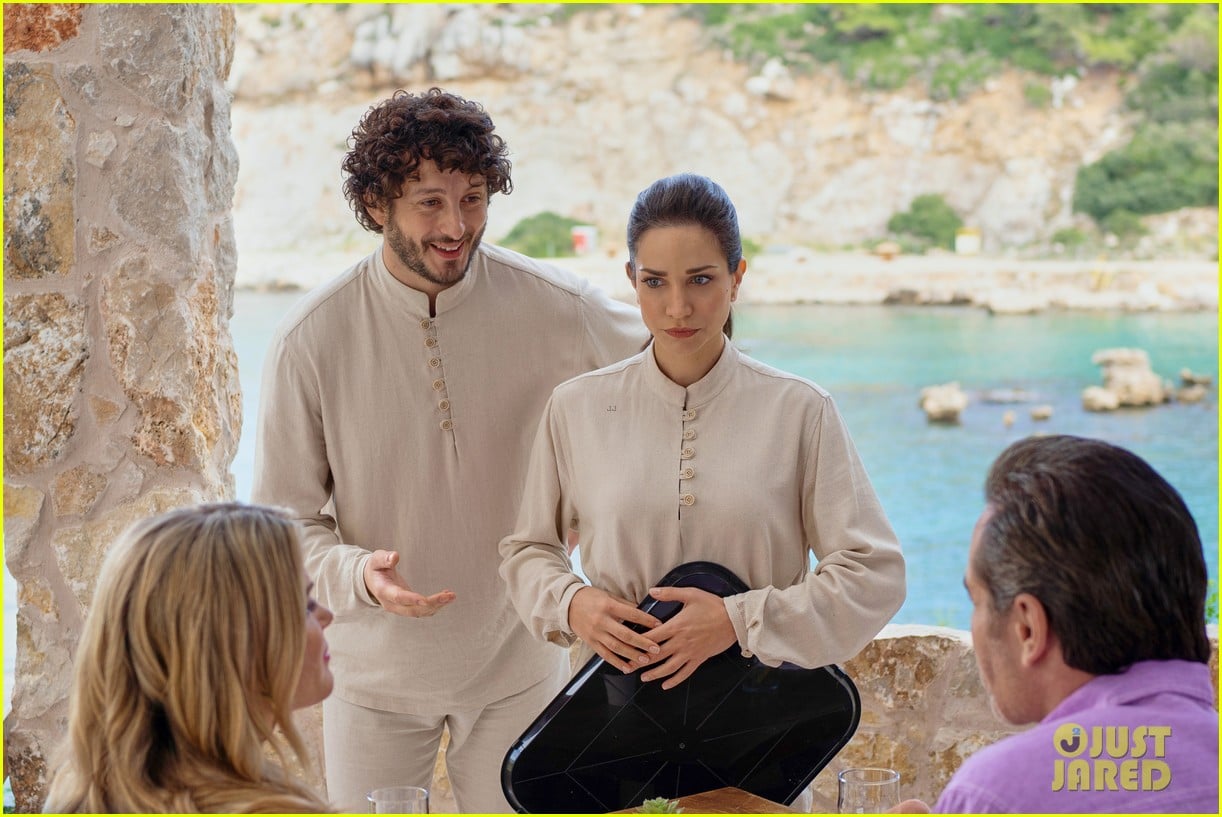 Alison Sweeney Dishes on Filming Hallmark's 'The Wedding Veil: Journey ...