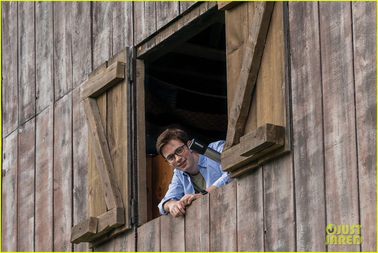 Andie MacDowell Opens Up About Playing a Younger Version of Herself For ...