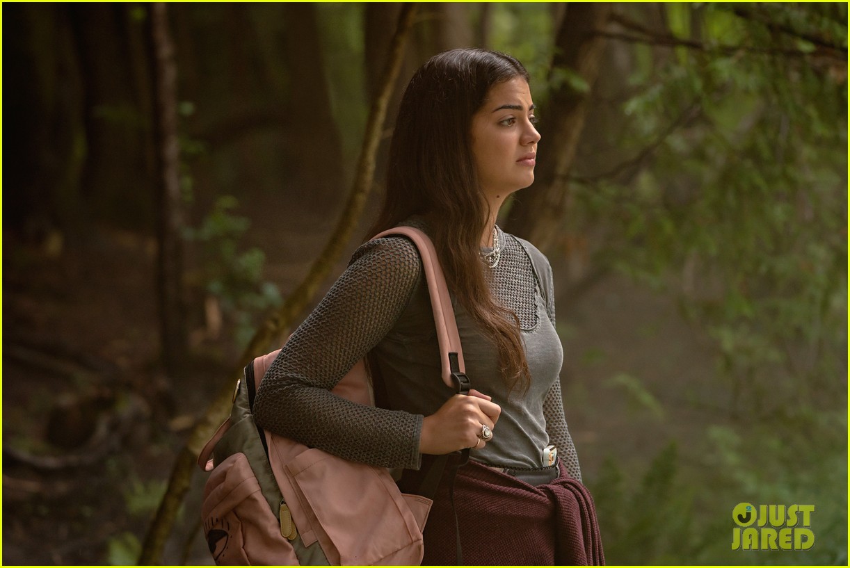 Andie MacDowell Opens Up About Playing a Younger Version of Herself For ...