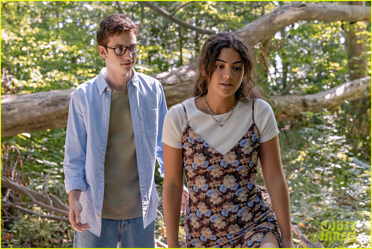 Is Alice Still Stuck in 1999 on Hallmark's 'The Way Home'? Watch A ...