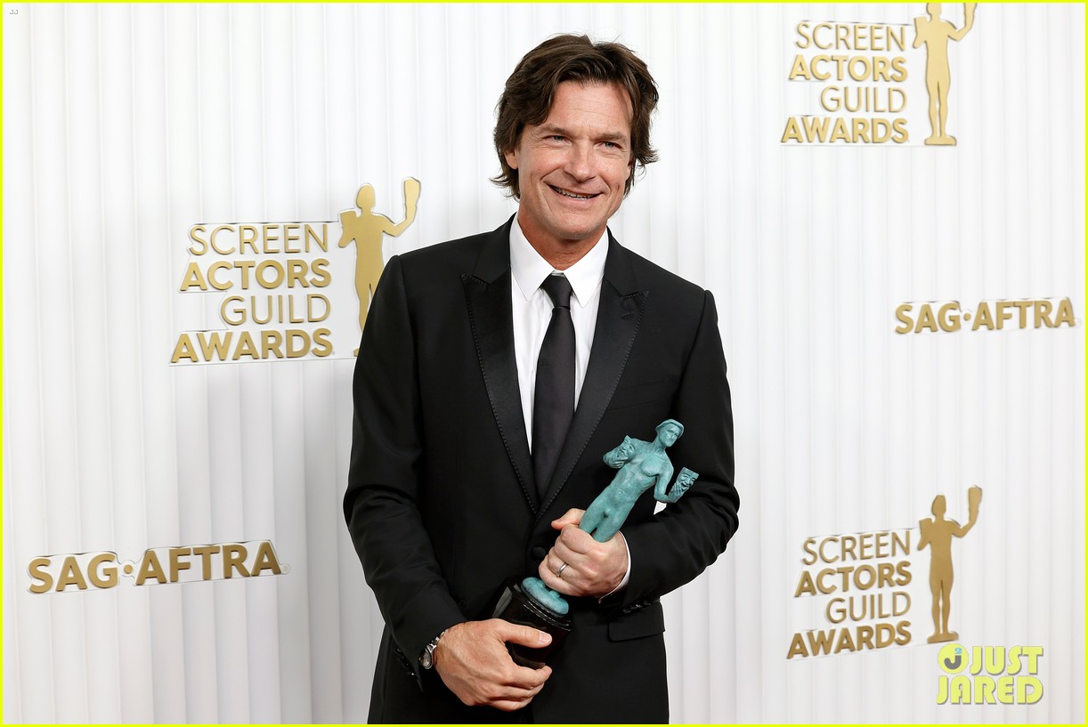 Photo: jason bateman wins for ozark at sag awards 05 | Photo 4899947 ...