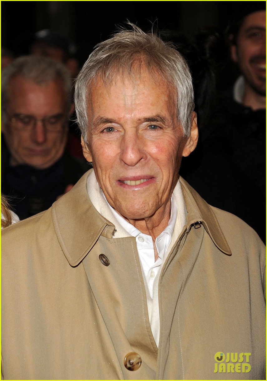 Burt Bacharach, Iconic Singer, Songwriter & Composer, Dies at 94: Photo ...