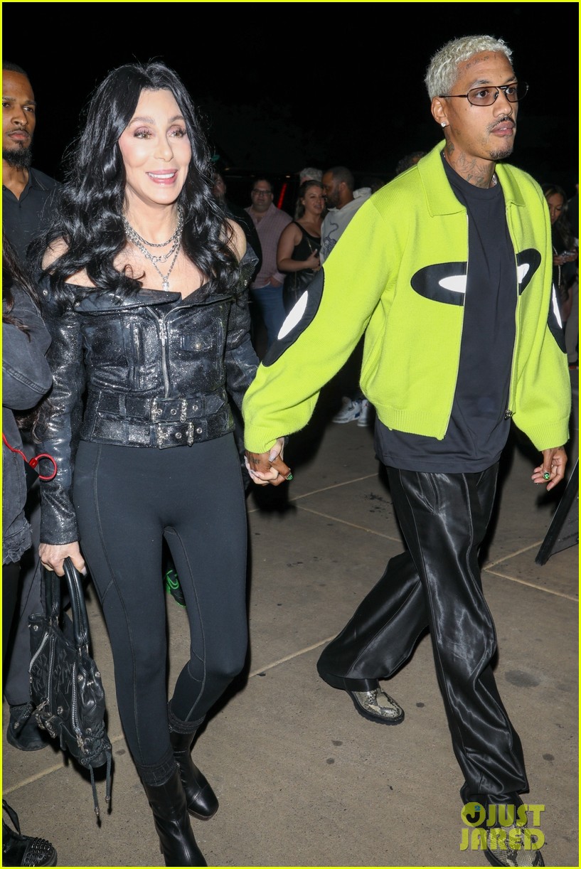 Cher & Boyfriend Alexander 'A.E.' Edwards Hold Hands While Arriving at ...
