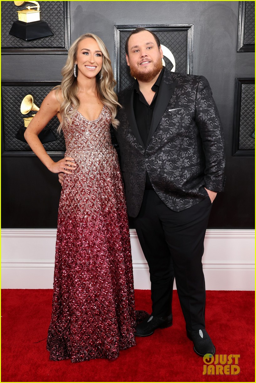 Luke Combs Gets Wife Nicole's Support at Grammys 2023, Where He's ...