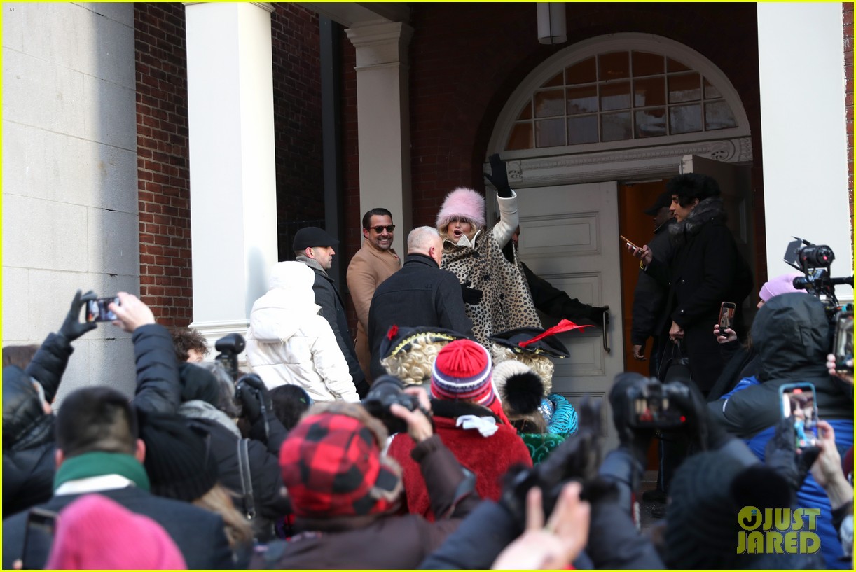 Jennifer Coolidge Plays Her Dream Role of Dolphin During Hasty Pudding ...