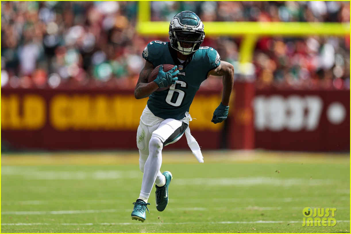 Who Is DeVonta Smith's Girlfriend? He's Rumored to Be in a Long-Time ...