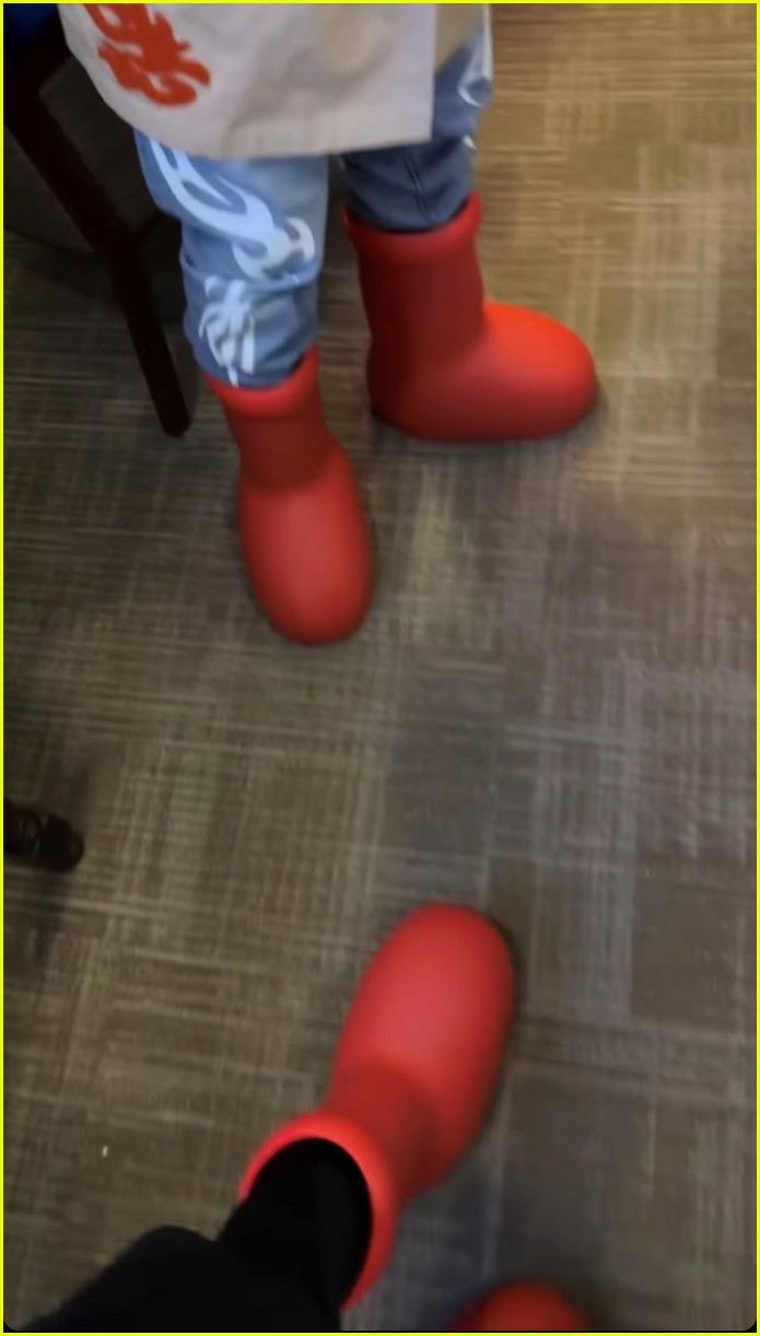 Diplo Wears the Viral Big Red Boots, Matches NFL Star Xavier McKinney ...