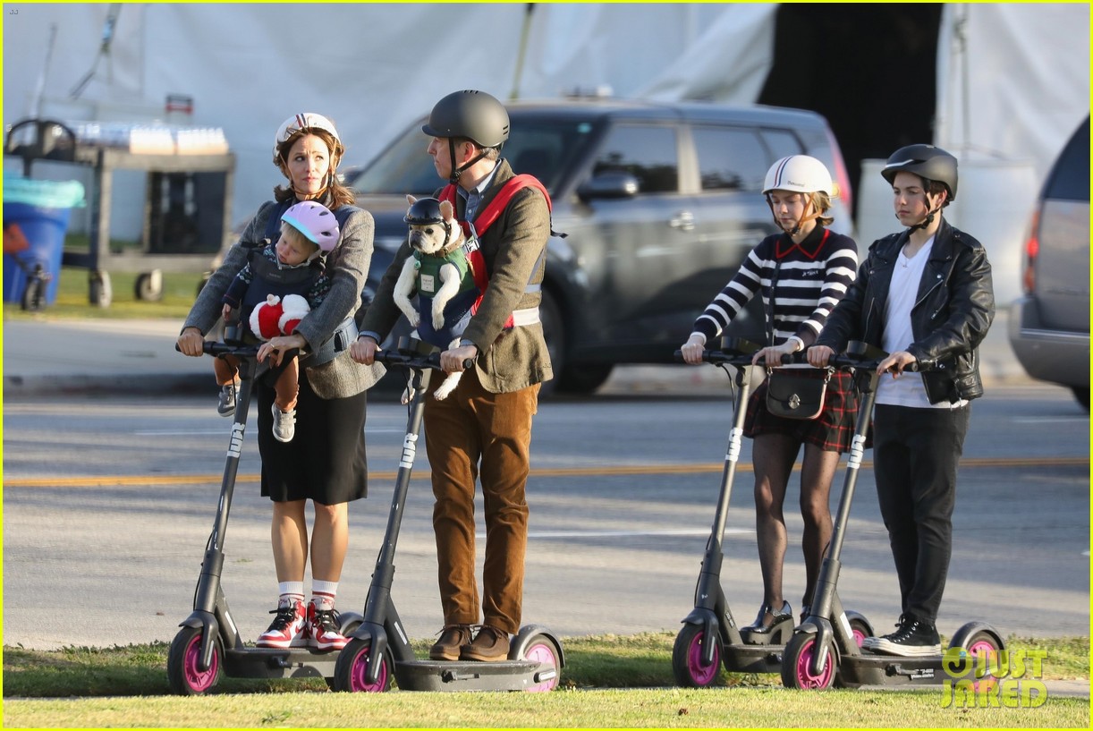 Jennifer Garner Takes A Fake Baby for a Spin On A Scooter For 'Family ...