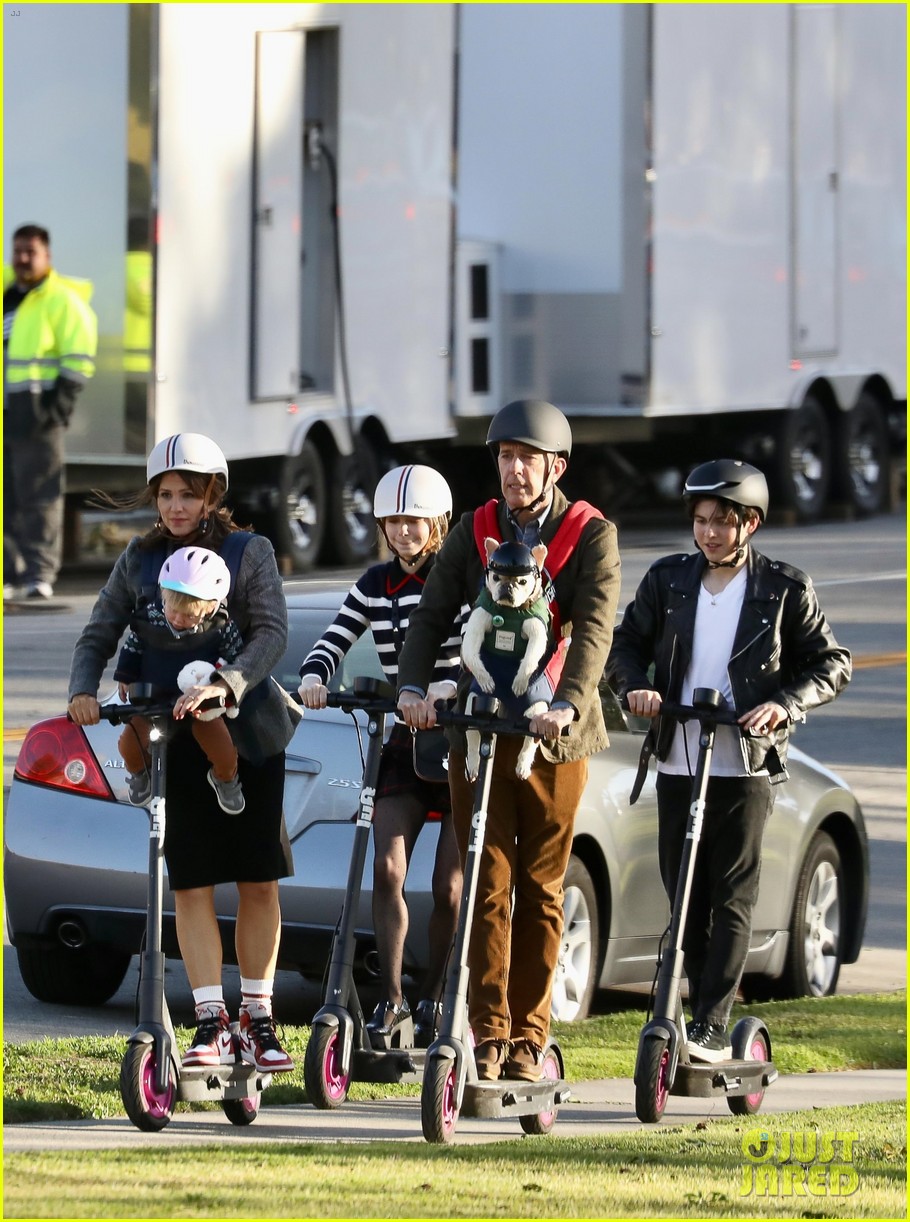 Jennifer Garner Takes A Fake Baby for a Spin On A Scooter For 'Family ...