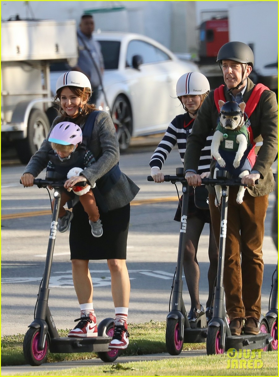 Jennifer Garner Takes A Fake Baby for a Spin On A Scooter For 'Family ...