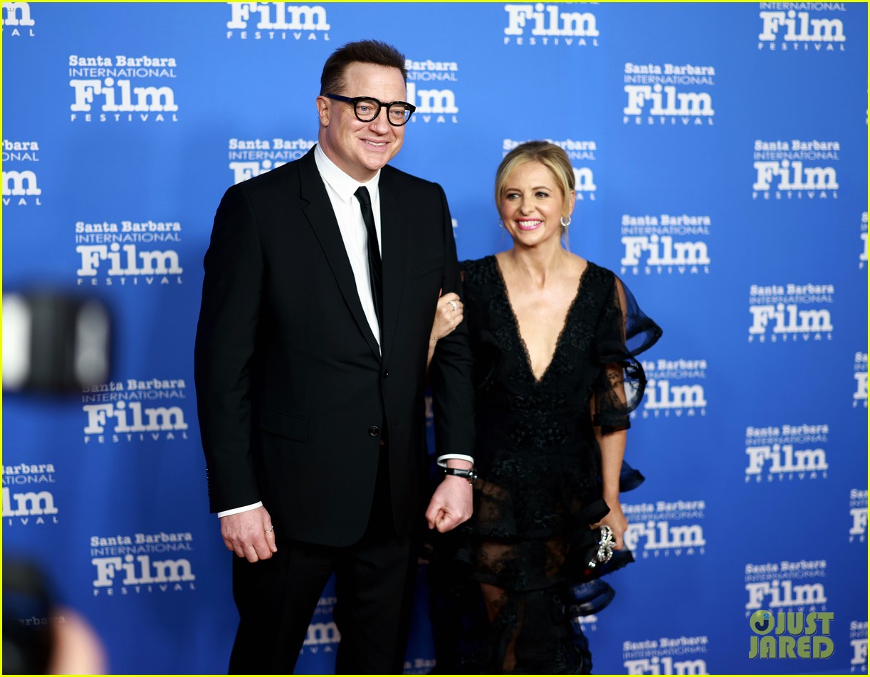 Sarah Michelle Gellar Honors Longtime Friend Brendan Fraser at Santa ...