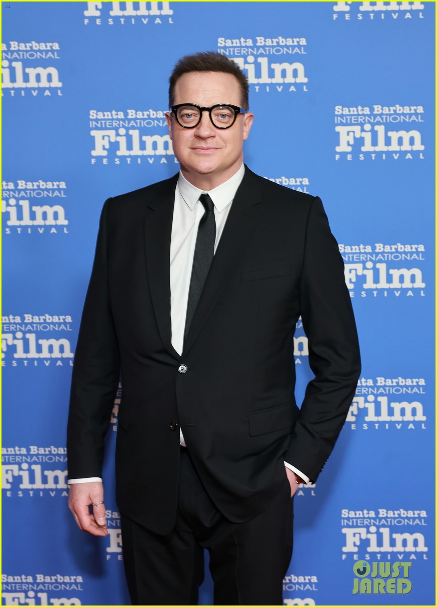 Sarah Michelle Gellar Honors Longtime Friend Brendan Fraser at Santa ...