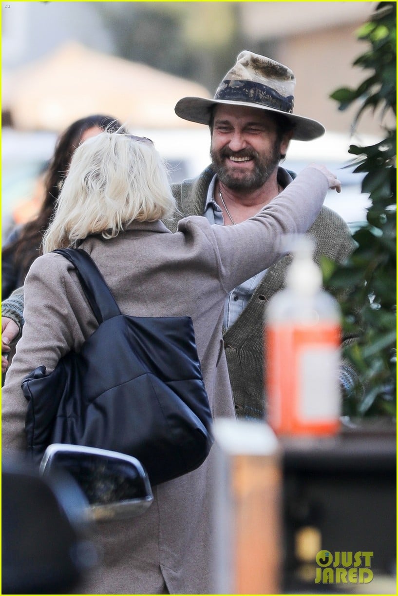 Gerard Butler Wears A Funky Hat While Out To Lunch With Morgan Brown in ...