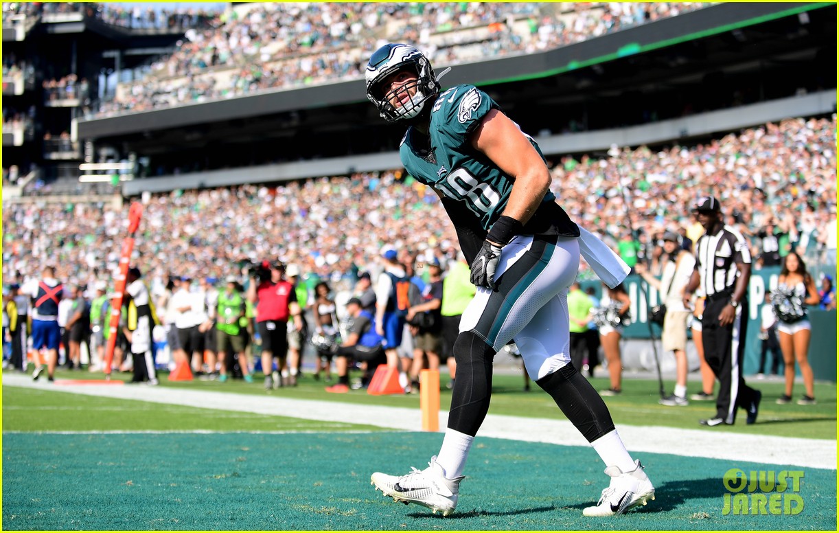 Who Is Dallas Goedert's Girlfriend? Meet Aria Meyer & See Their Cute ...