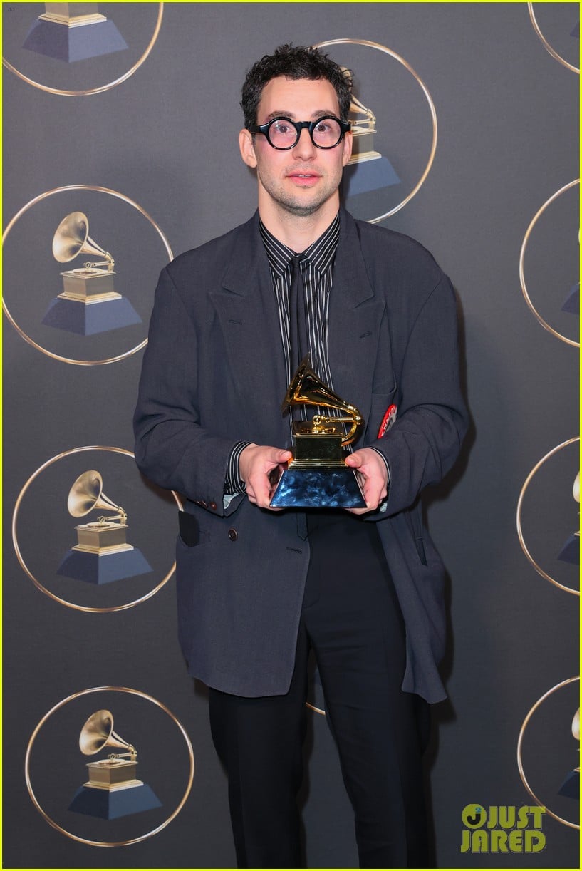 Jack Antonoff Picks Up His 7th Grammy Award at 2023 Grammys!: Photo ...