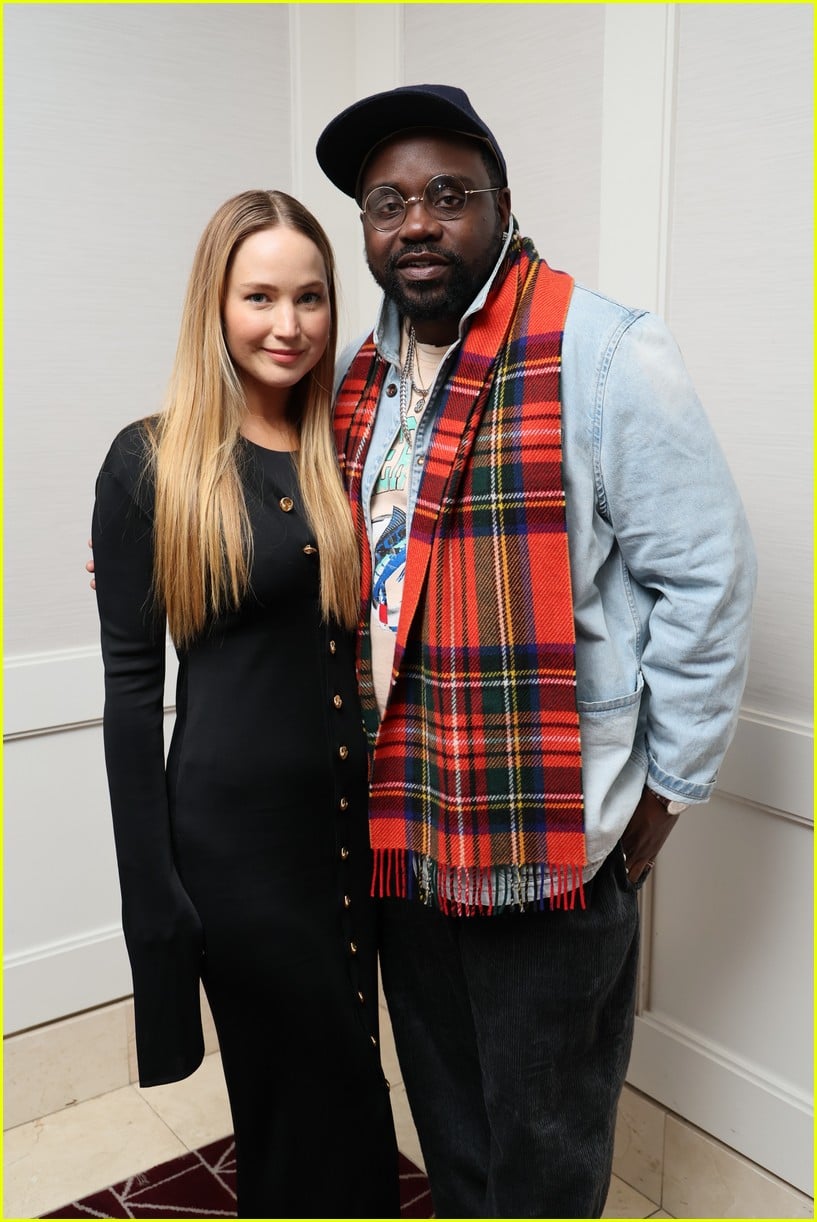 Jennifer Lawrence Hosts Screening for Oscar-Nominated 'Causeway' Co ...